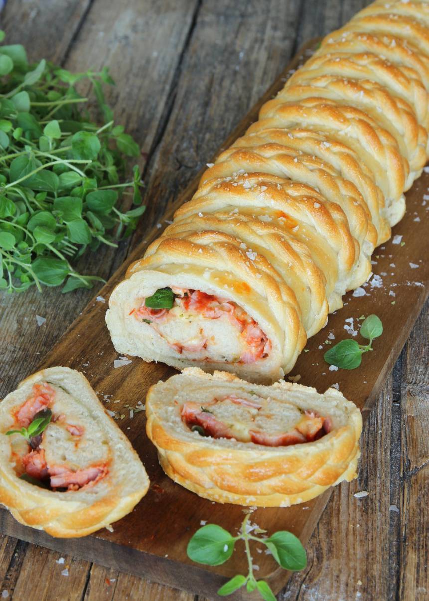 Flätad pizzarulle - Lindas Bakskola & Matskola